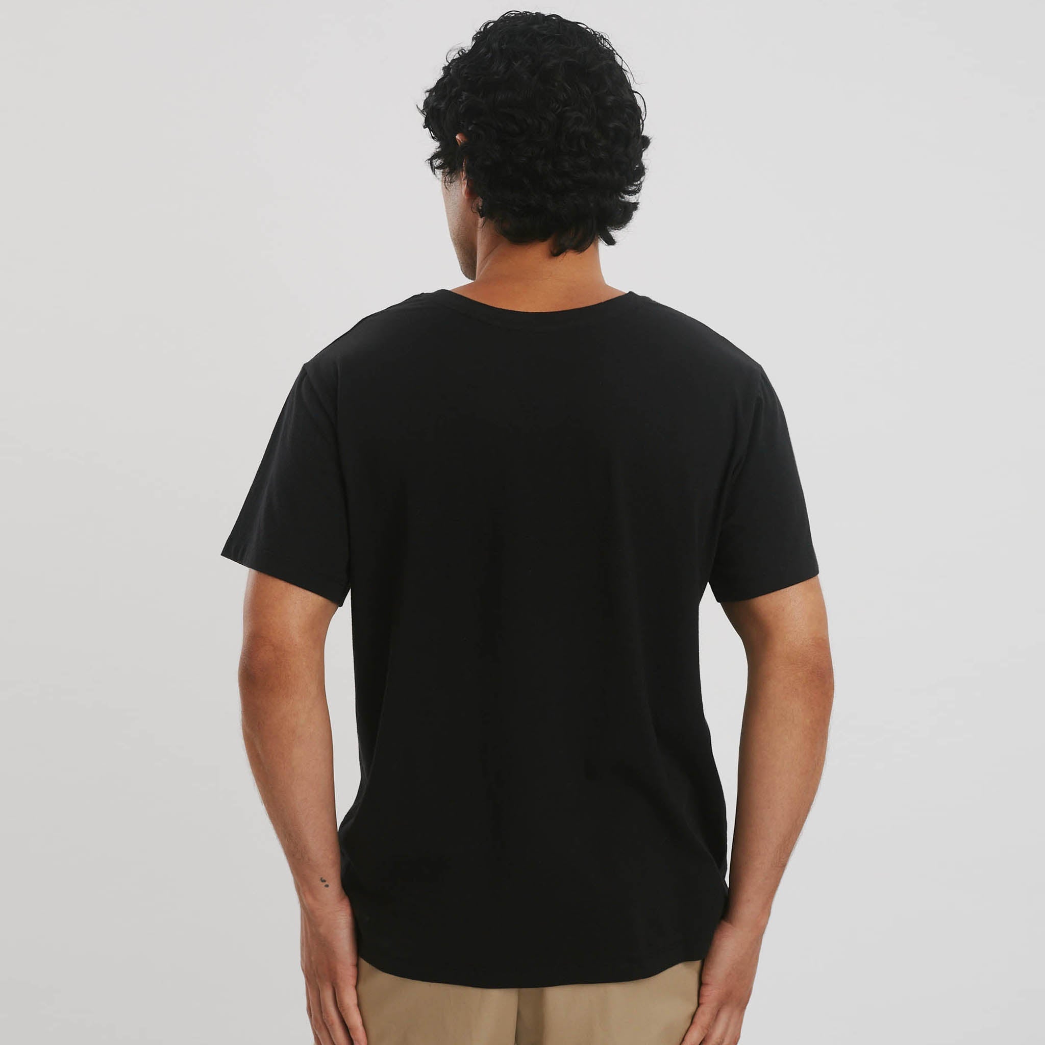 Men's Comfy T-shirt - Black – The Shapes United