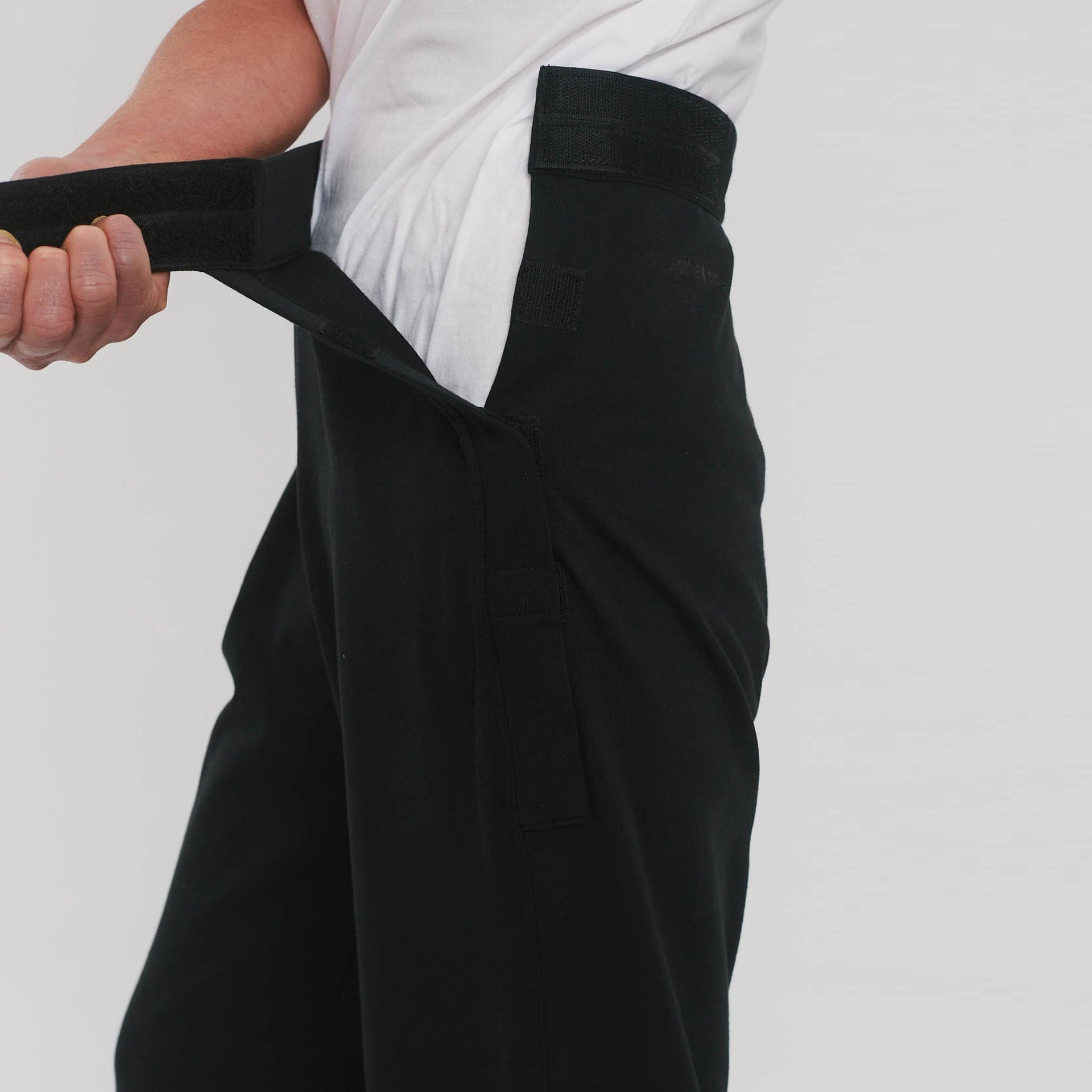 Women's Adaptive Side Fastening Pants – Black – The Shapes United